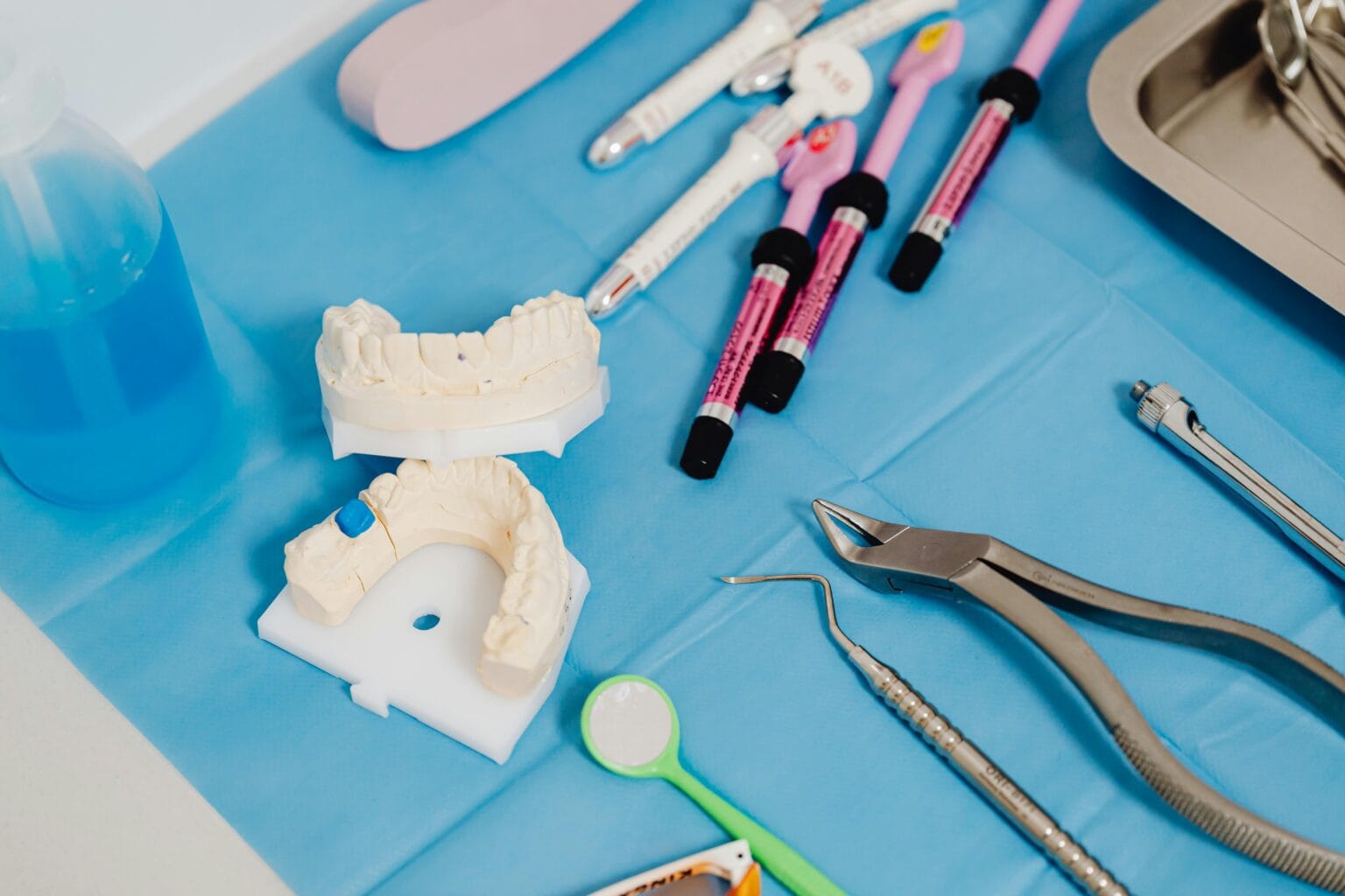 Root Amputation vs. Apicoectomy - Cascadia Dental Specialists